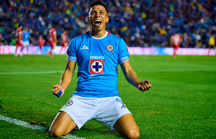 Cruz Azul salva lo invicto ante Toluca › San Luis Hoy