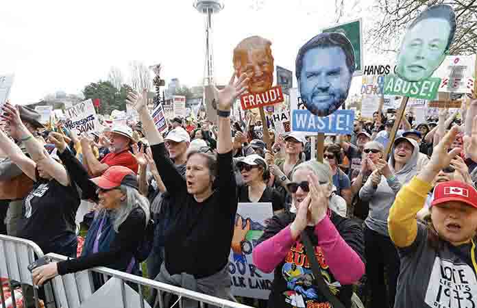 Estadounidenses muestran su furia › San Luis Hoy